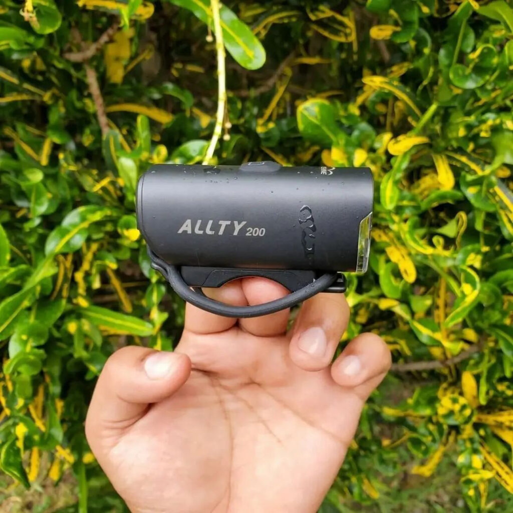 Đèn pha xe đạp ALLTY 200
